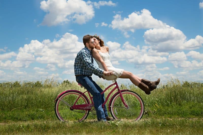 What Kind Of Girl Do Guys Like Most? (The 5 Types Of Girls They Love)